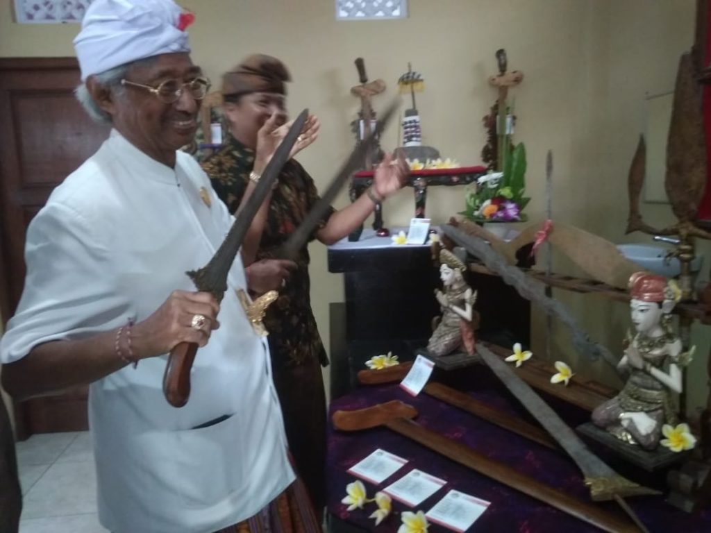 Keris Exhibition Displays Meteorite-Made Keris - Bali Picture News